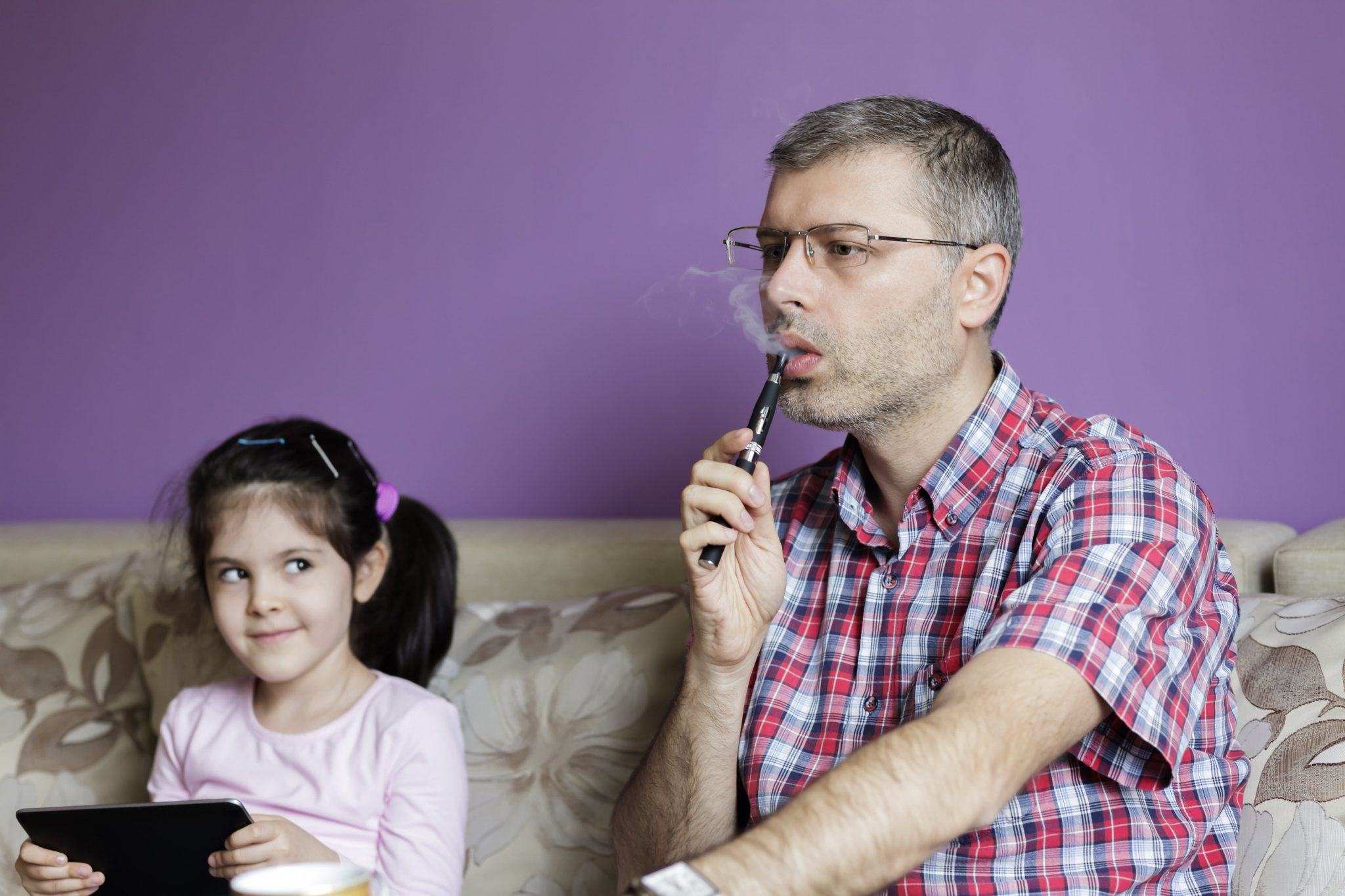 Teen Vaping Stats, Facts, How to Spot and How to Help Them to Stop ...